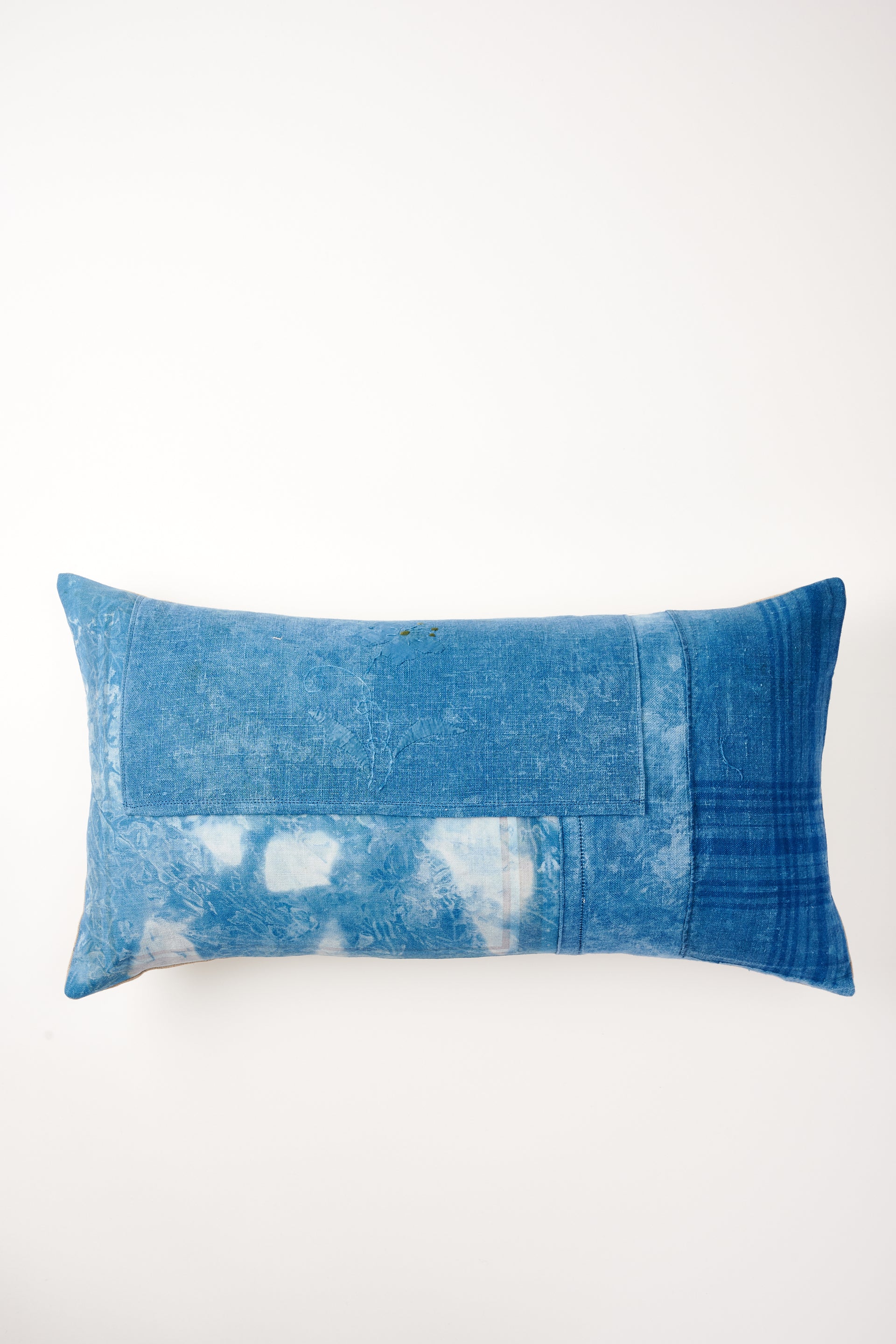 Pillows + Throws – Rentrayage